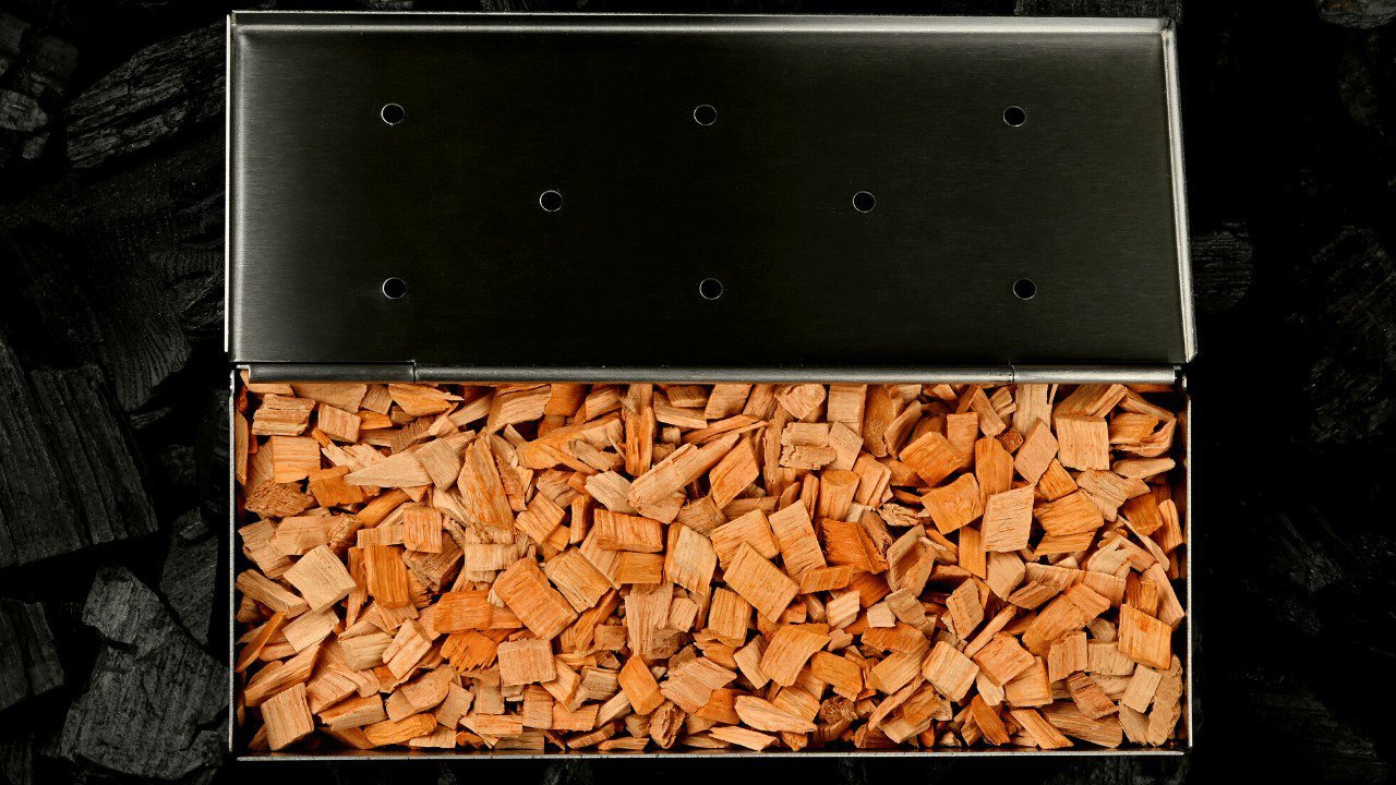 Best Wood For Smoking Ribs - A Look At The Top 7
